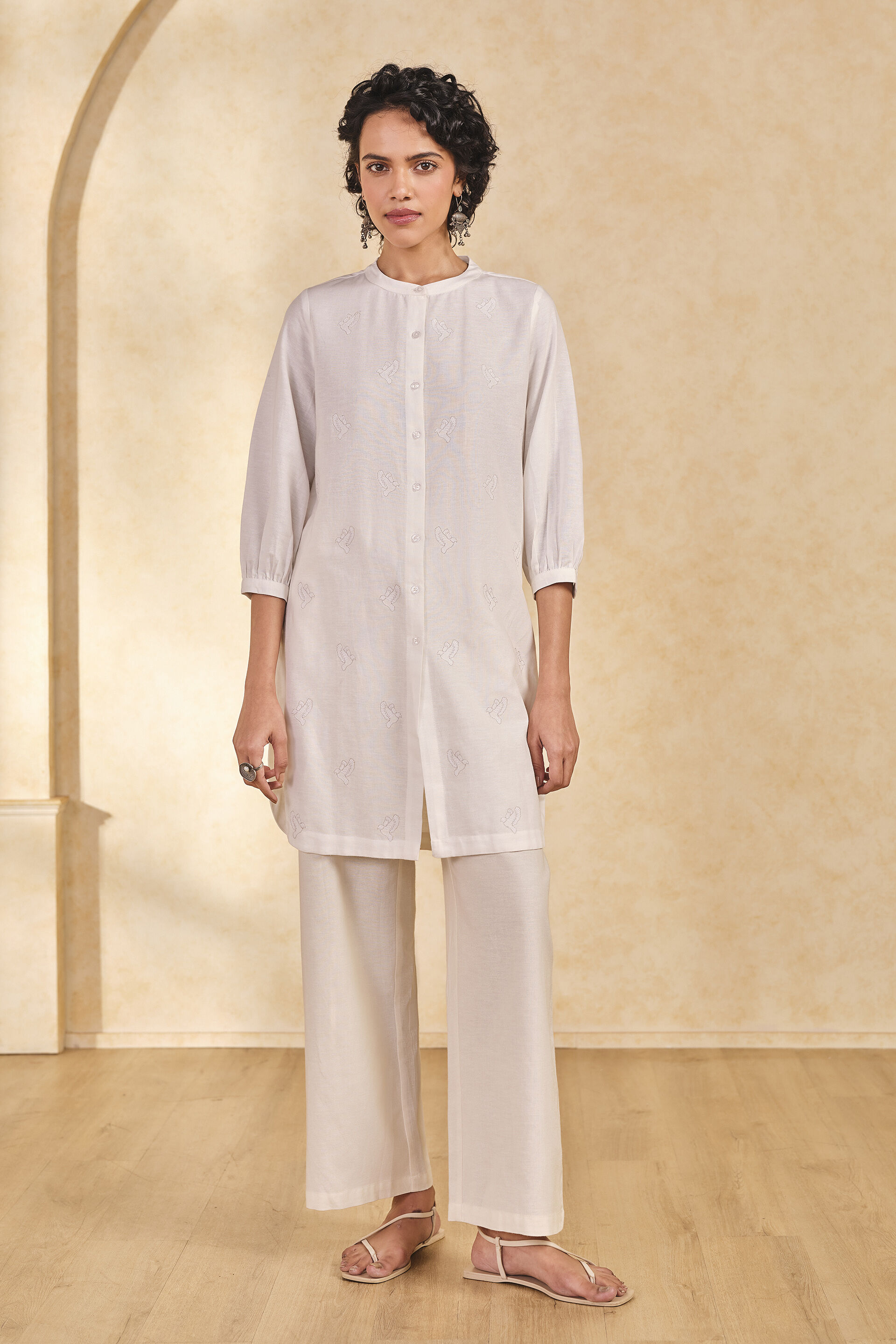 Buy Natural Solid White Tunic Online In India at Global Desi F24H152TU ...