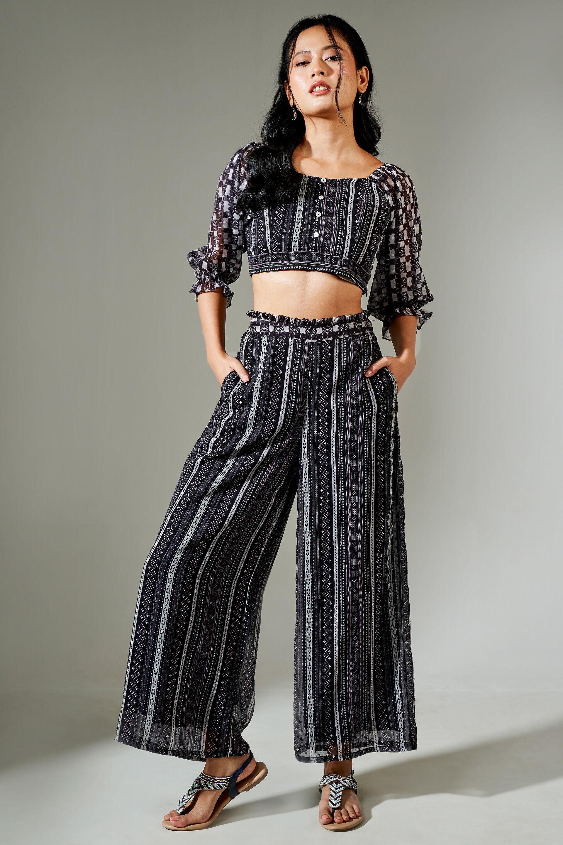 Buy our Casual Wear Black Geometric Smocking Cropped Set online from G