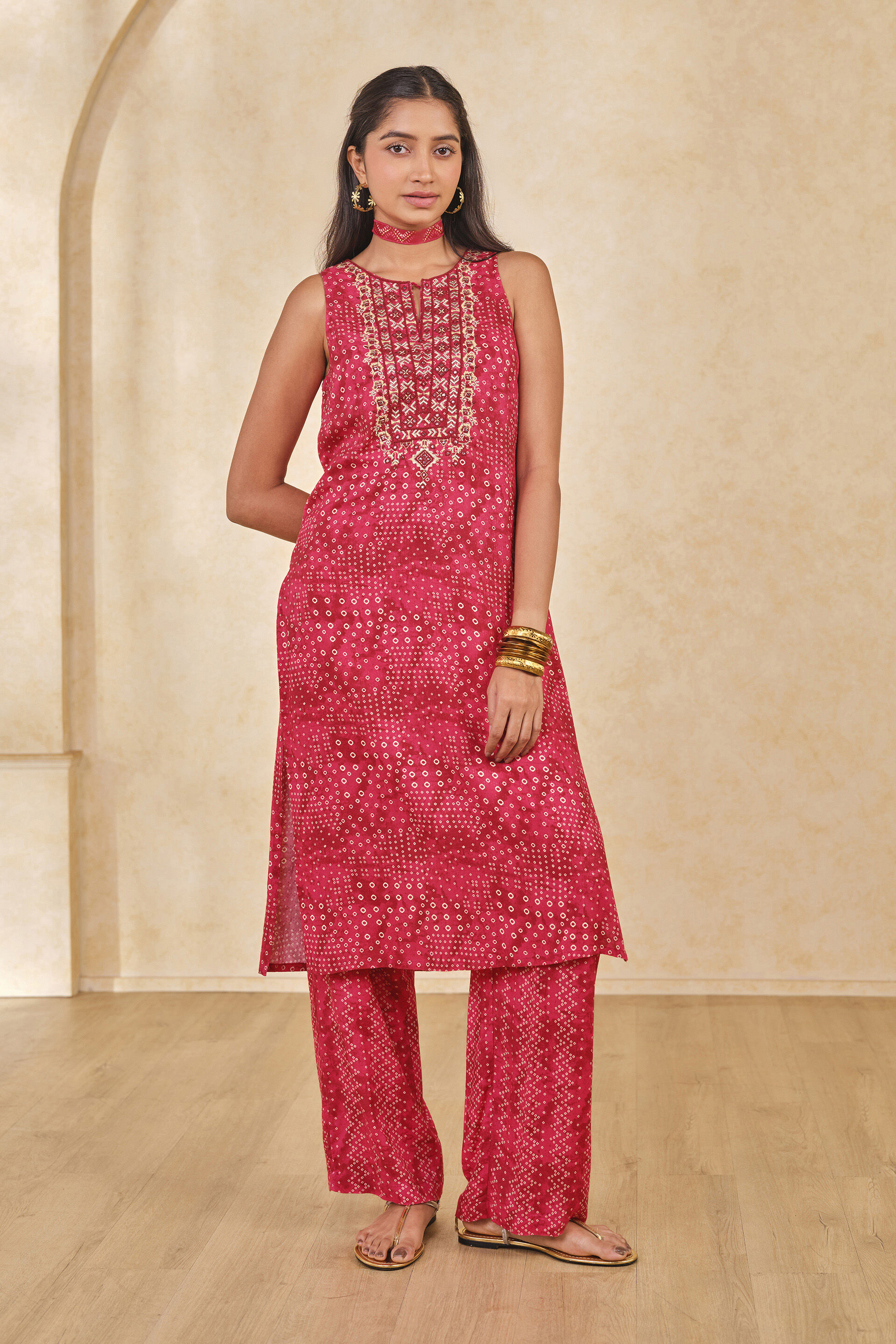 Buy The Laila Set Online for Women from Globaldesi F24M822P_RED